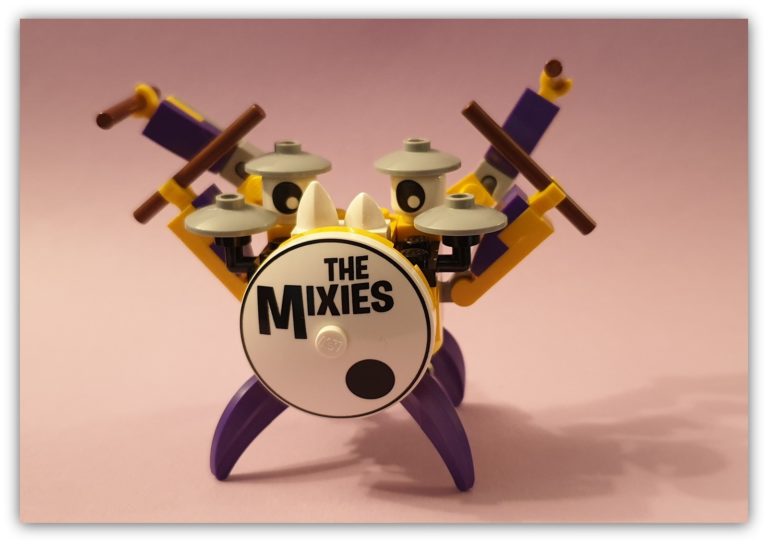 LEGO Musical Instruments: Minifigures Making Sweet Music