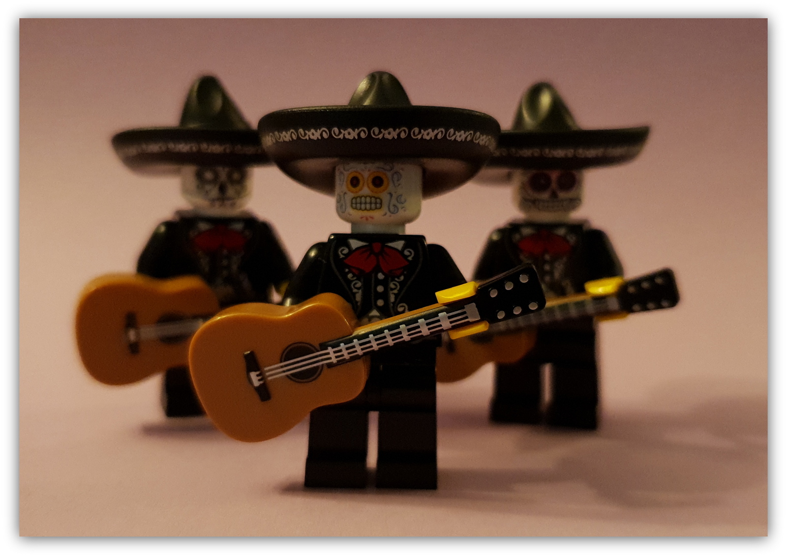 LEGO Musical Instruments: Minifigures Making Sweet Music