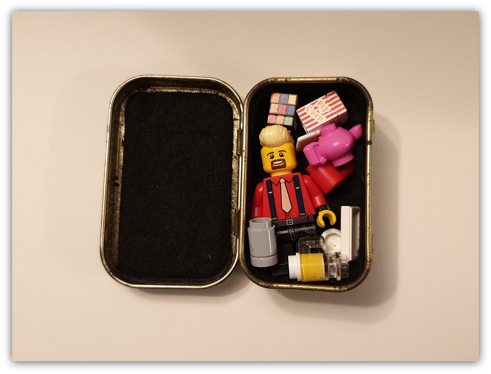 LEGO Pod: The New Way of Carrying Your Minifigures with You