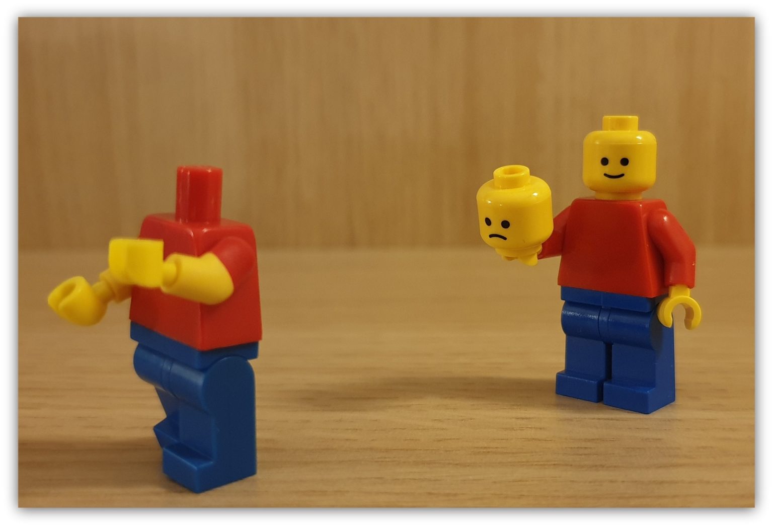 Increasing Movement in your LEGO Minifigures to Spice Up Your Photos