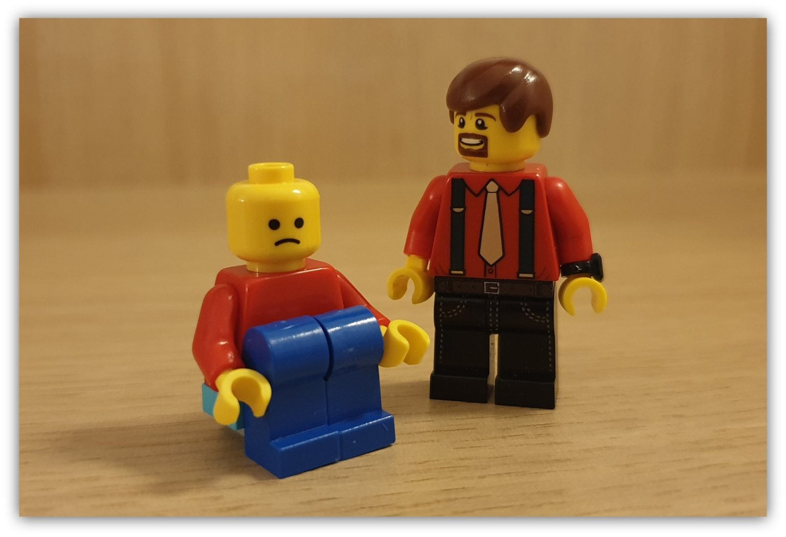 Increasing Movement in your LEGO Minifigures to Spice Up Your Photos