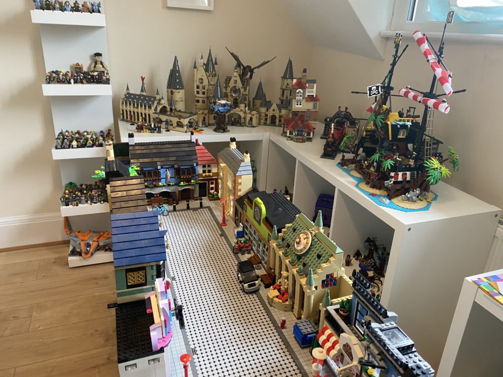 Interview with an AFOL: thecourtous