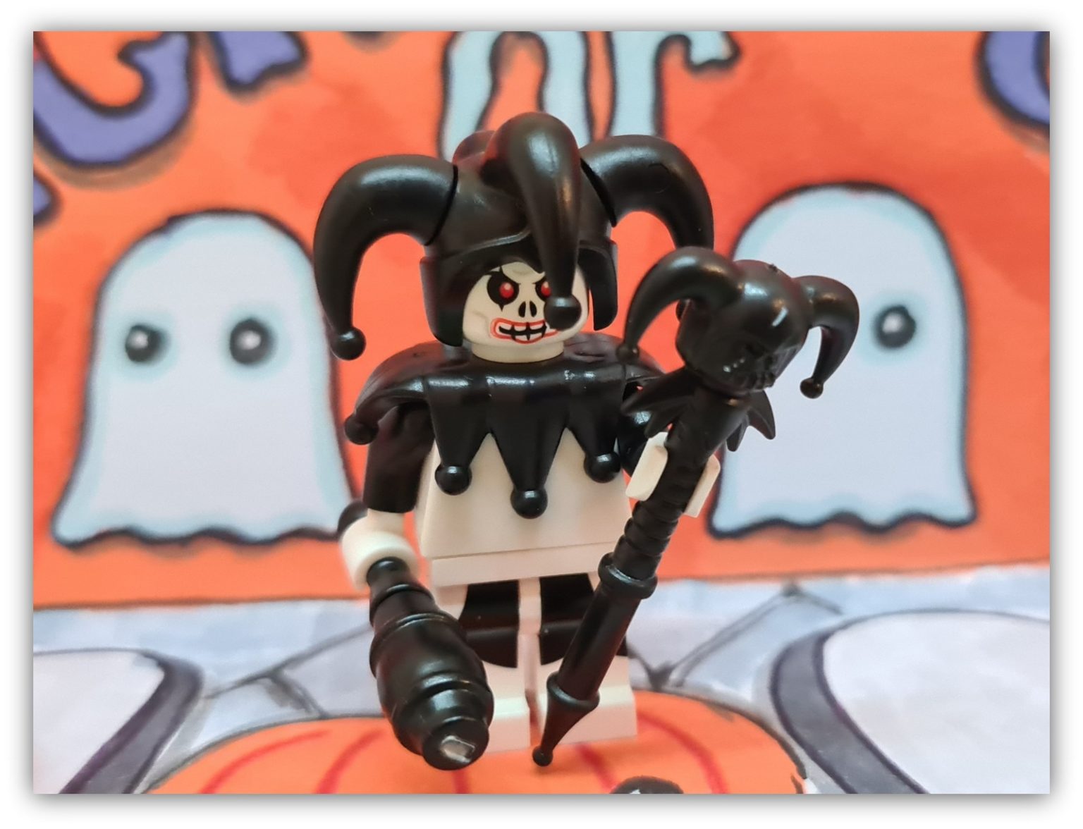 LEGO Halloween Minifigures: Let's Get Spooky!