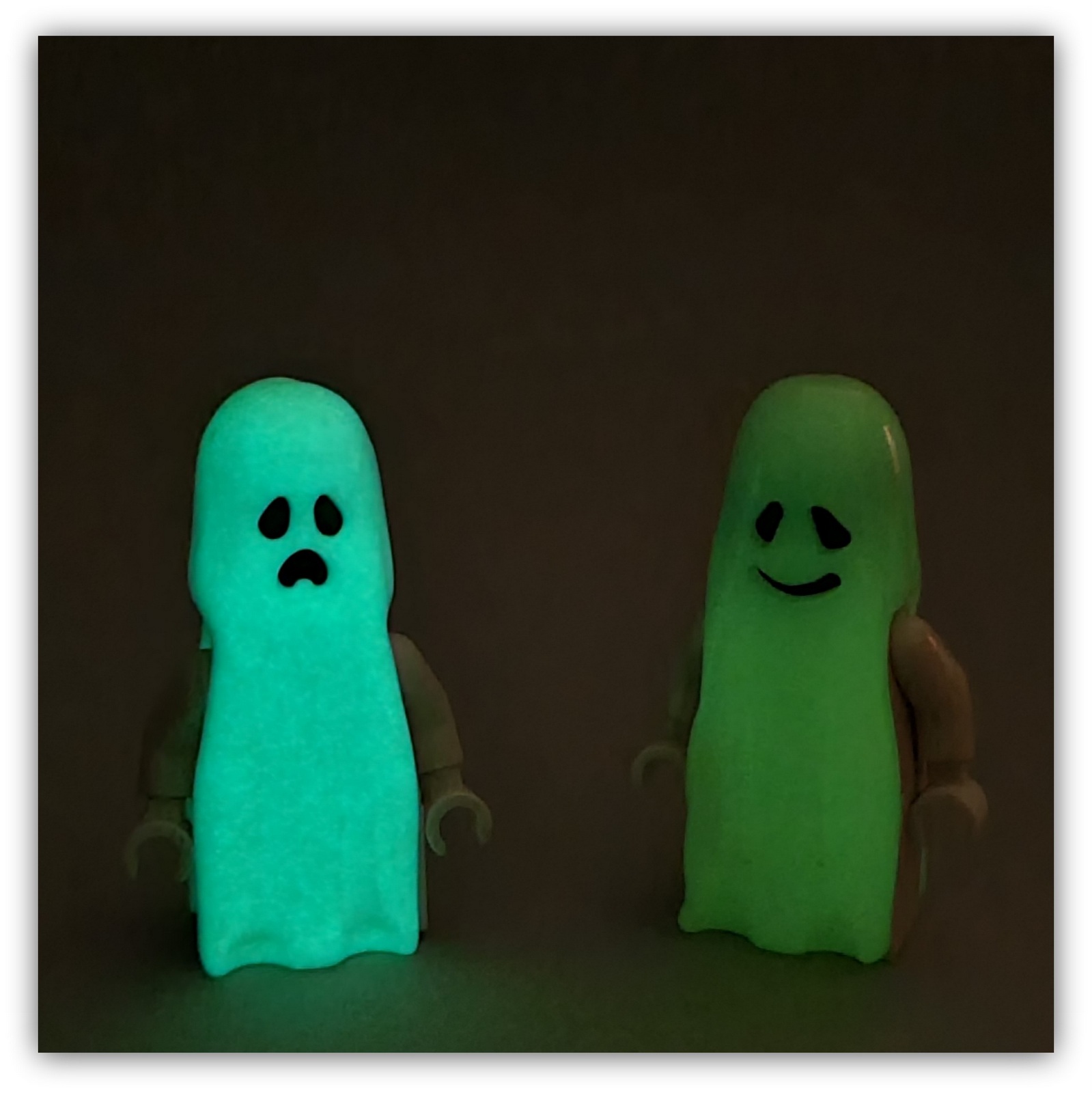 LEGO After Dark: Glow in the Dark LEGO Pieces