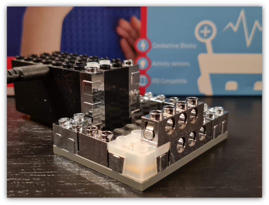 LEGO After Dark: Glow in the Dark LEGO Pieces