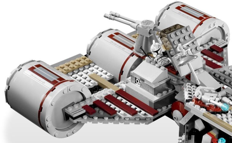 LEGO 7964 Republic Frigate Set Review